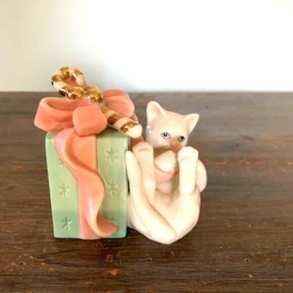 Lenox | Holiday | Vintage Lenox Presently Curious Kitty Figurine | Poshmark